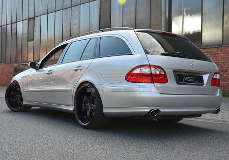 W211 Station Wagon with 20 inch mecxtremeIII wheels in Full Gloss Black ...
